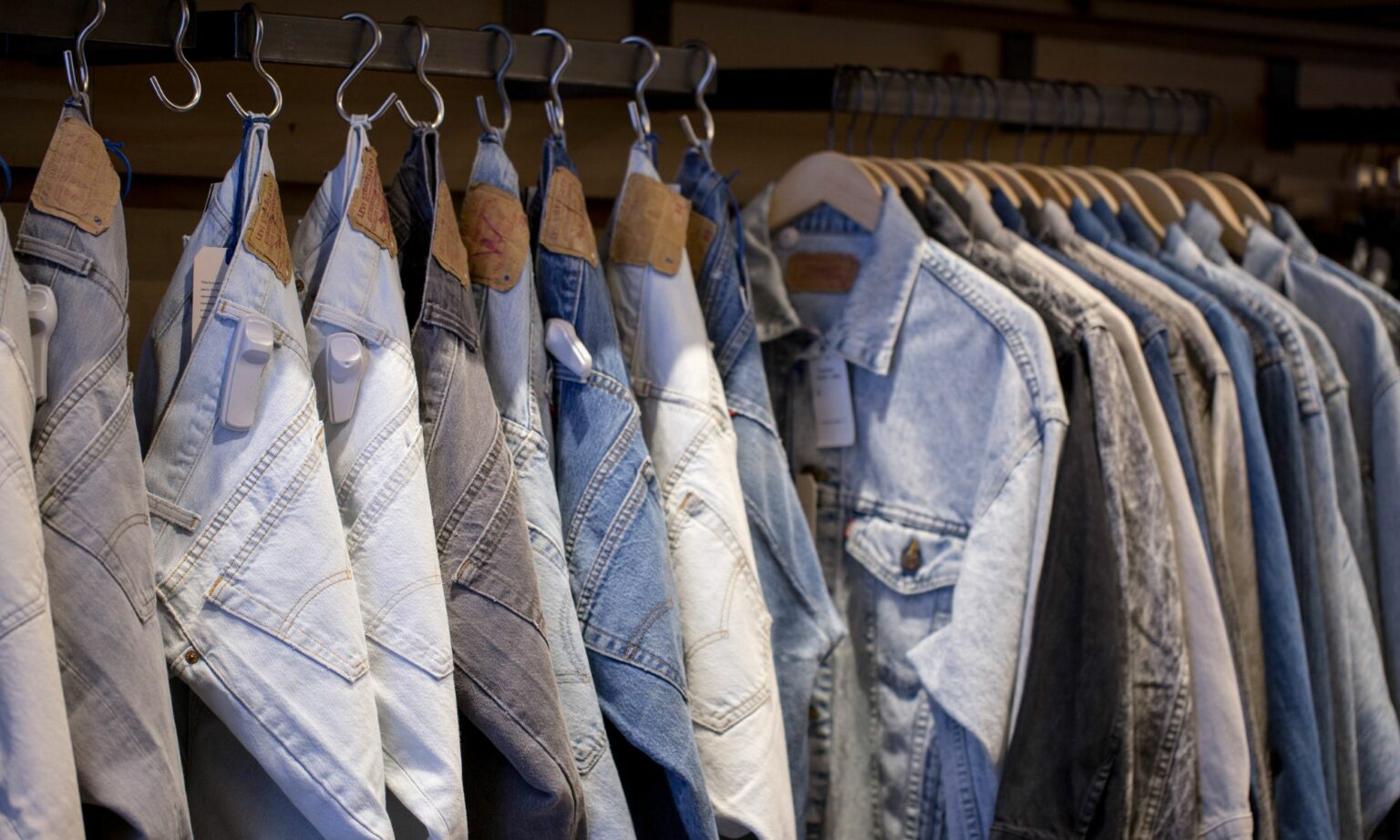 Levi’s® Heads to College - Levi Strauss & Co : Levi Strauss & Co