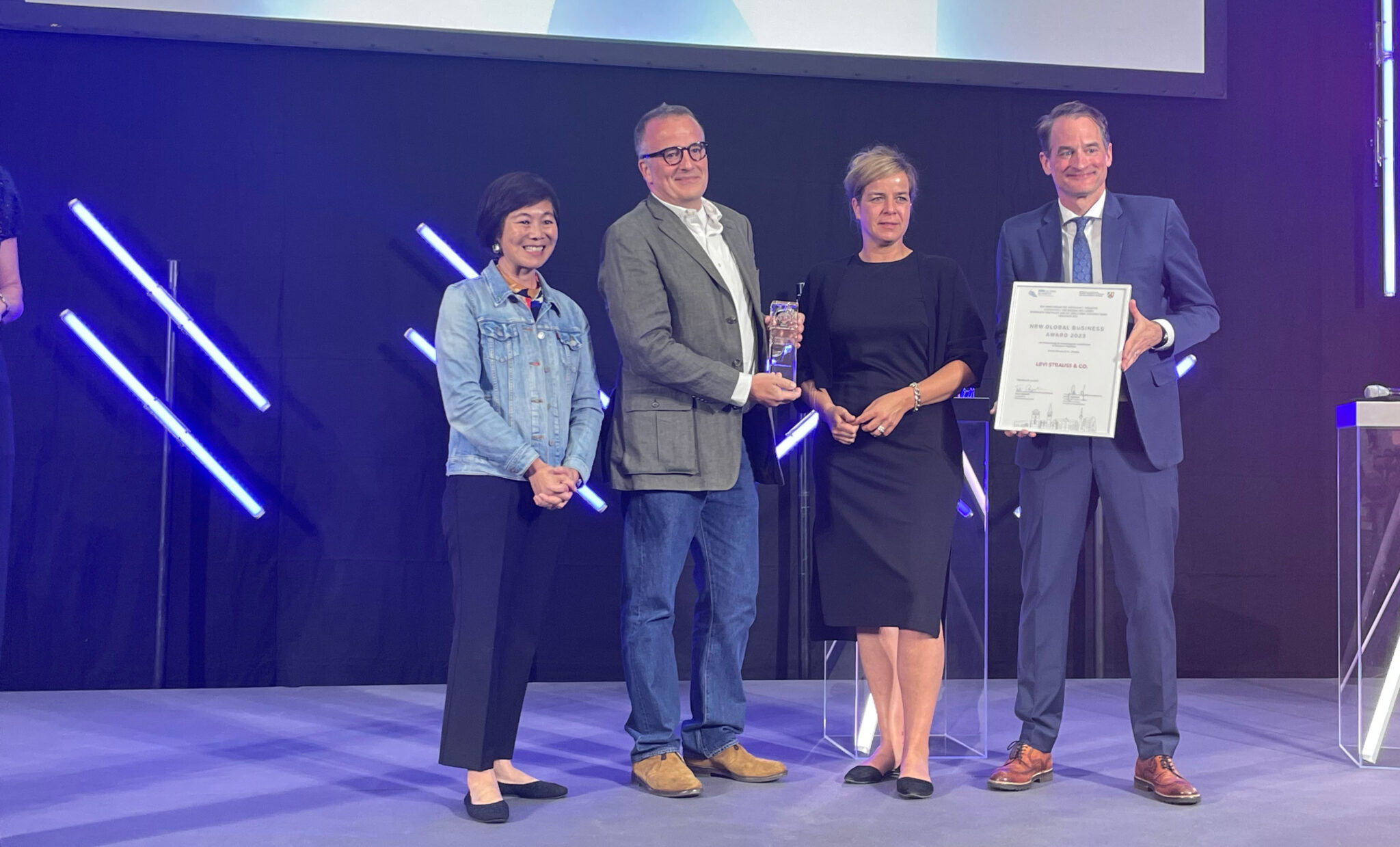 LS&Co. Distribution Center Project Wins NRW.Global Business Award ...